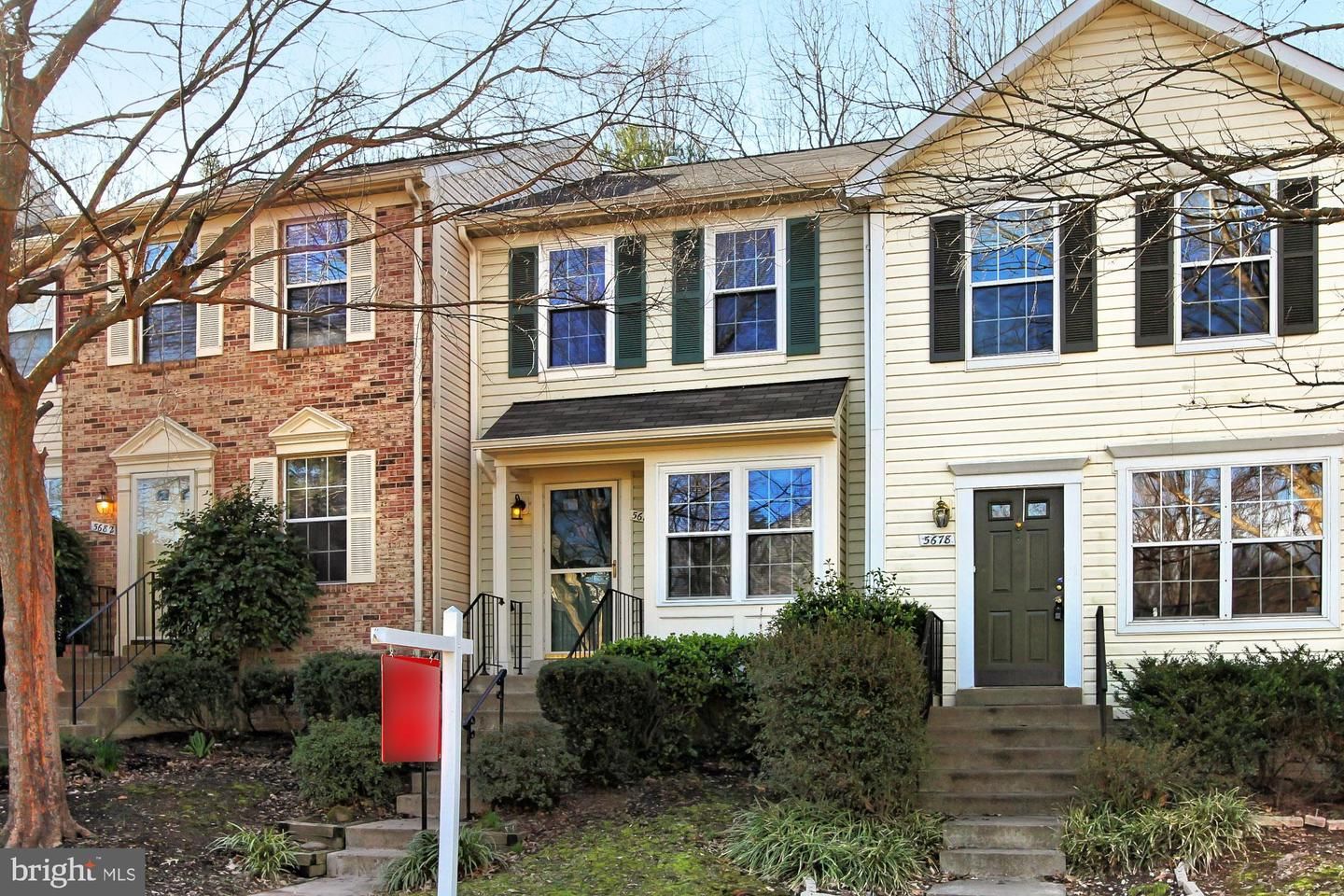 5680 White Dove Ln, Clifton, VA 20124 | Trulia