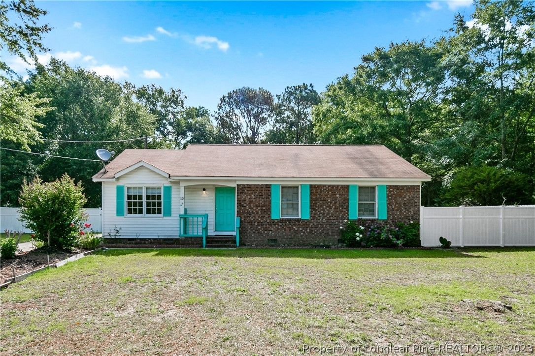 115 Best St, Raeford, NC 28376 - See Est. Value, Schools & More