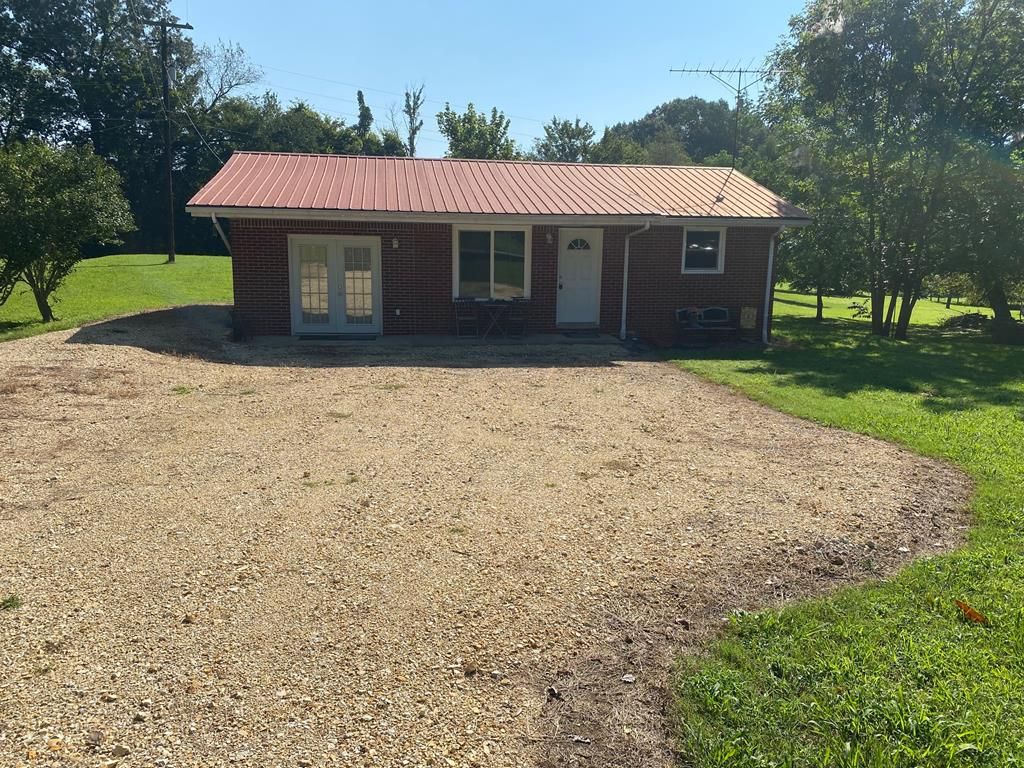 116 Eva Beach Dr, Eva, TN 38333 - See Est. Value, Schools & More