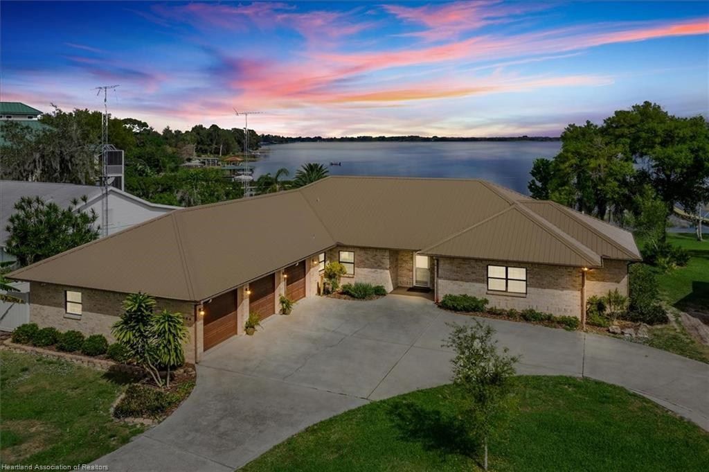 264 S Huntley Dr, Lake Placid, FL 33852 - See Est. Value, Schools & More