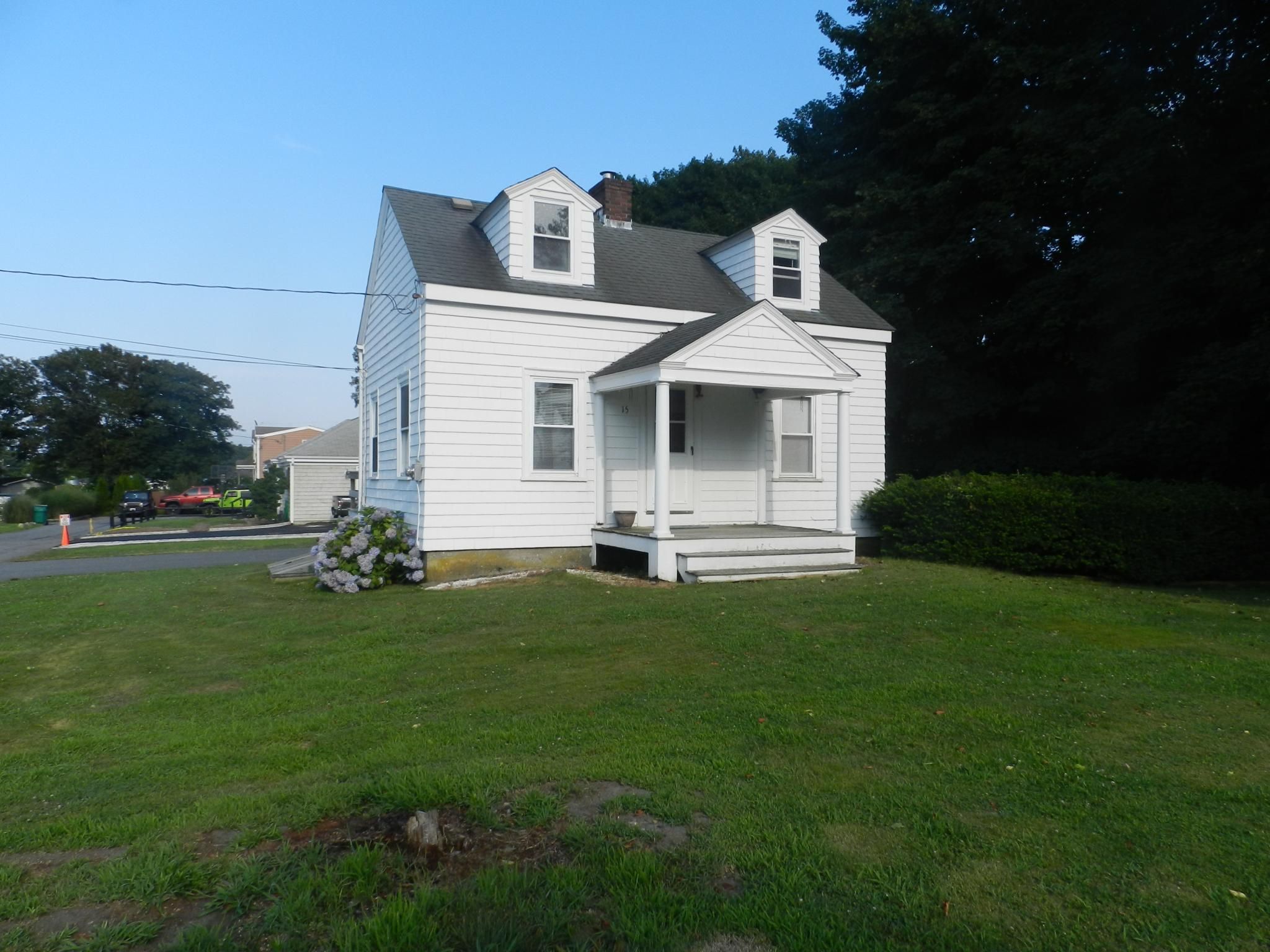15 Davey Ln, Portsmouth, RI 02871 - See Est. Value, Schools & More