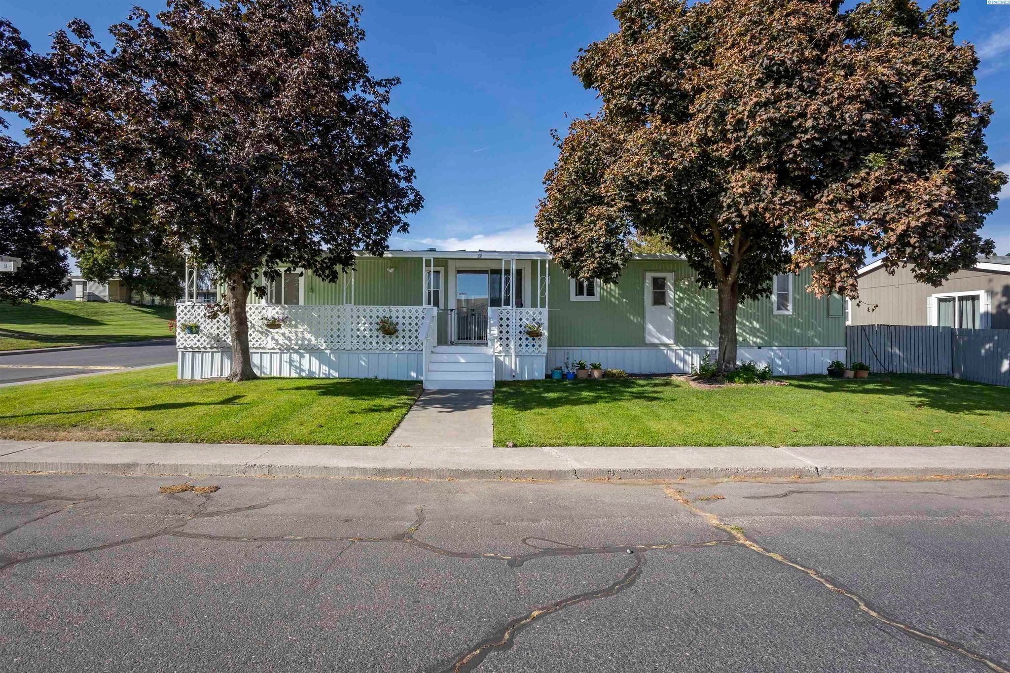 40 Apollo Blvd, Richland, WA 99354 - See Est. Value, Schools & More