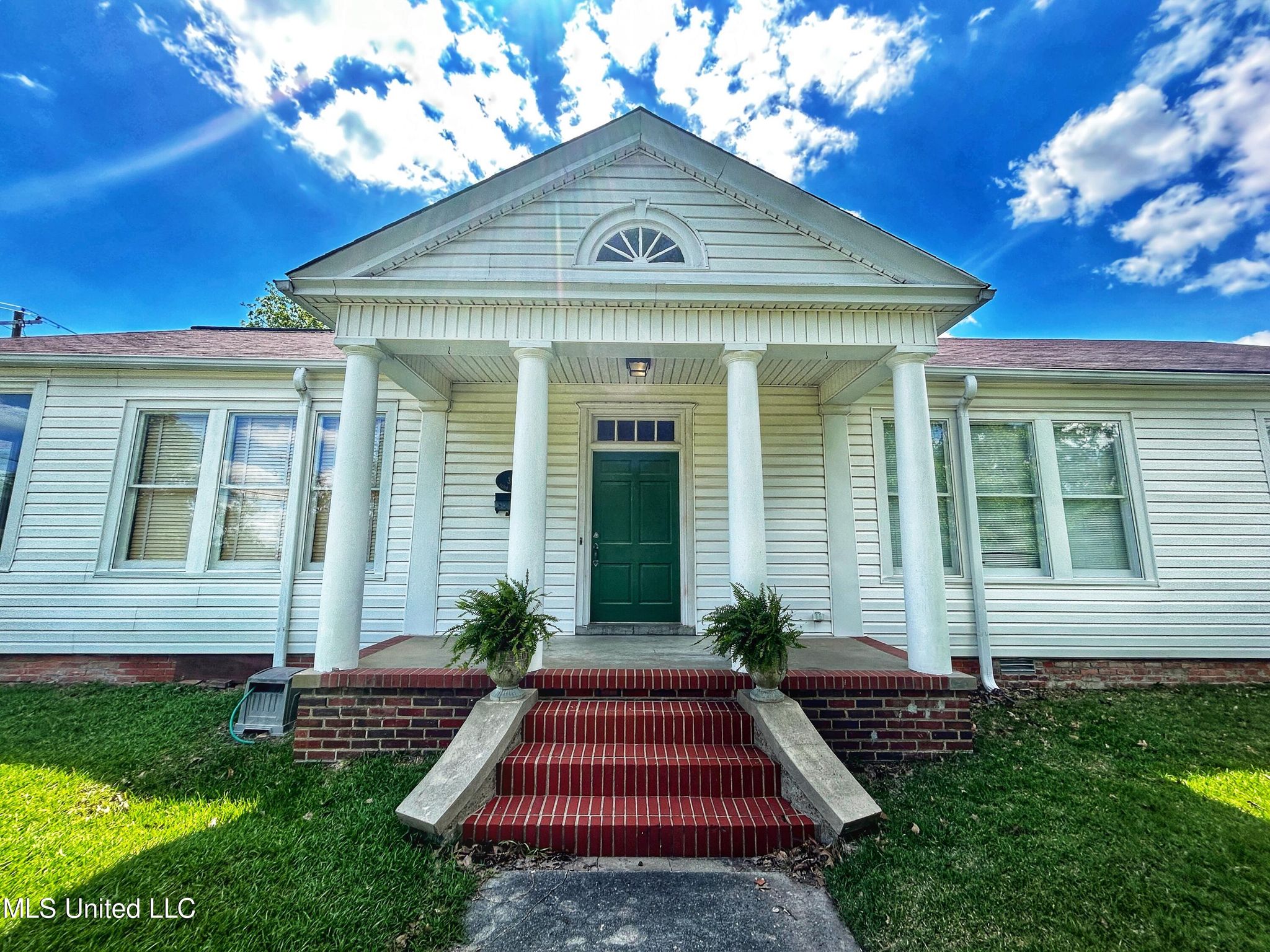 39 Yazoo Ave, Clarksdale, MS 38614 - See Est. Value, Schools & More