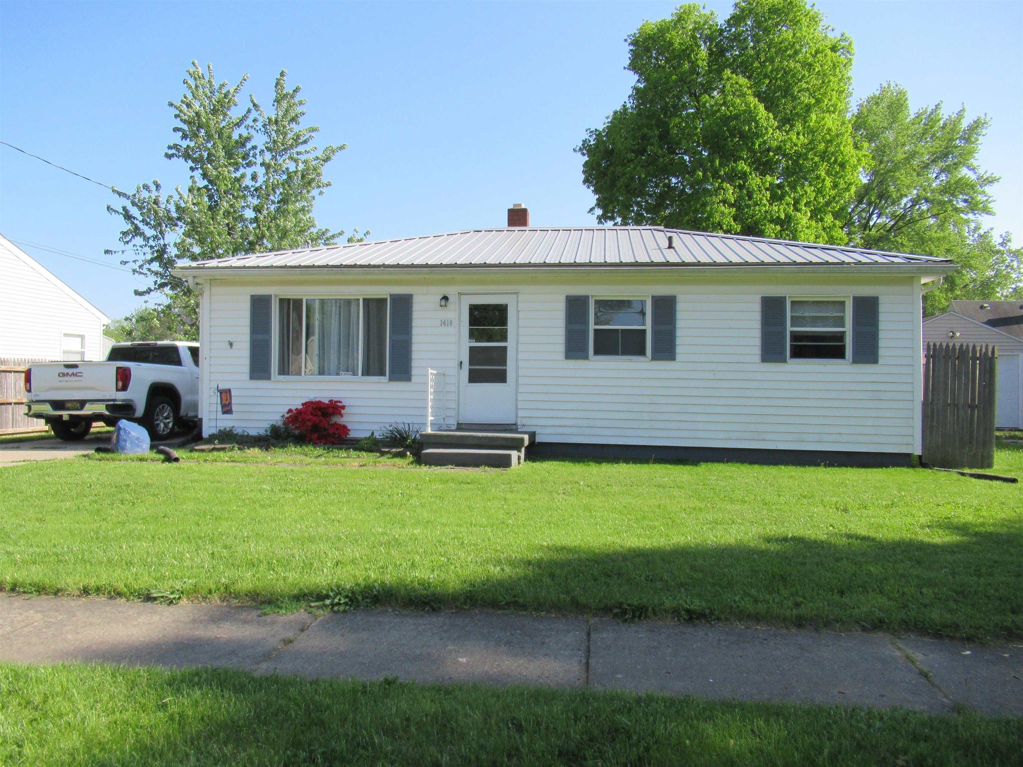 1410 Gram St, Burton, MI 48529 - See Est. Value, Schools & More