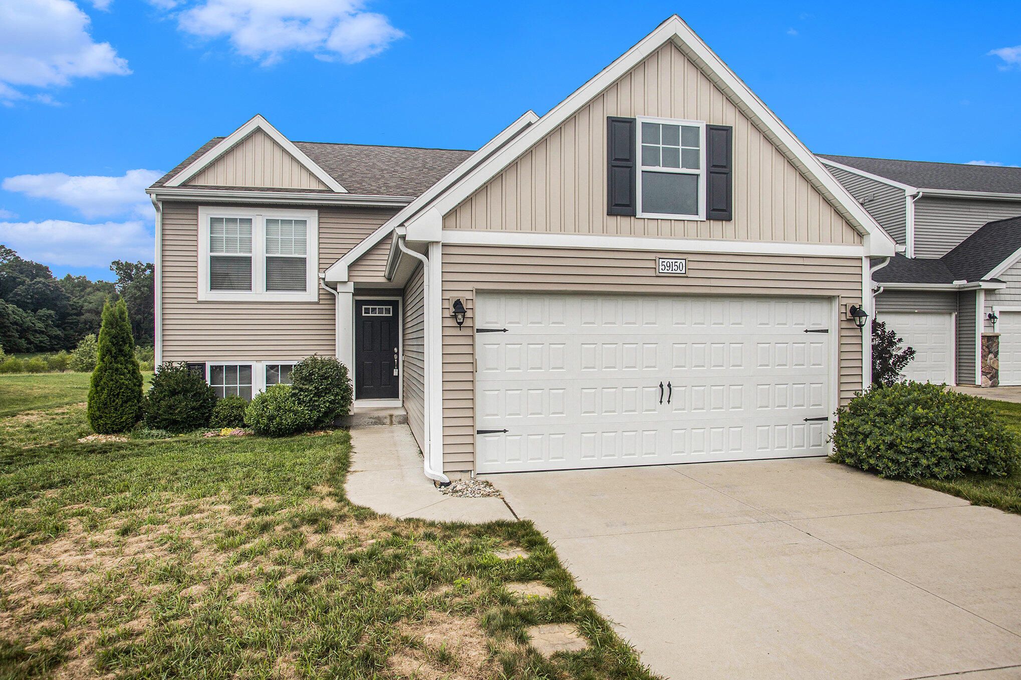 59150 Silvergrass Dr, Mattawan, MI 49071 - See Est. Value, Schools & More