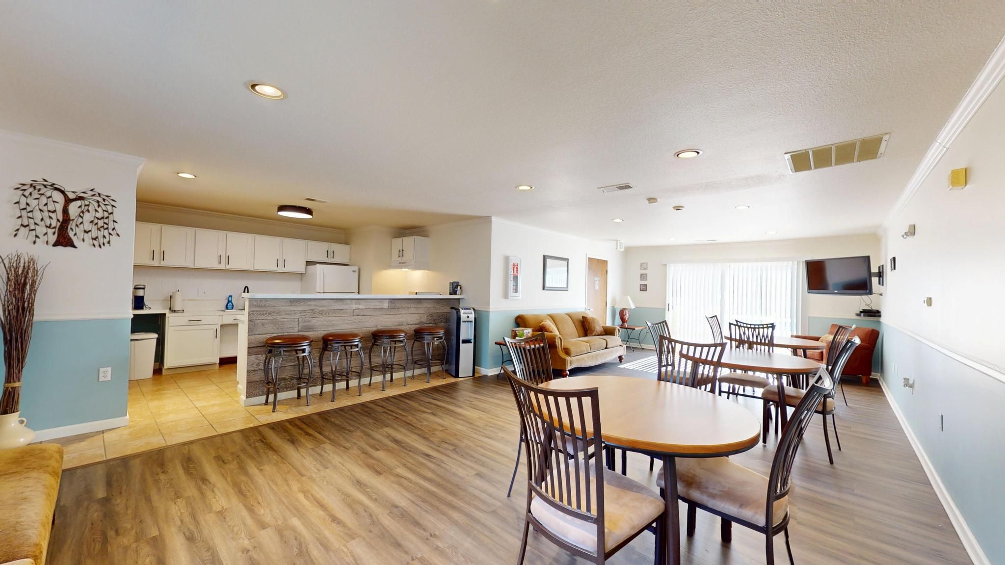 2260 Lake Circle Dr #2180E, Lima, OH 45801 - See Est. Value, Schools & More