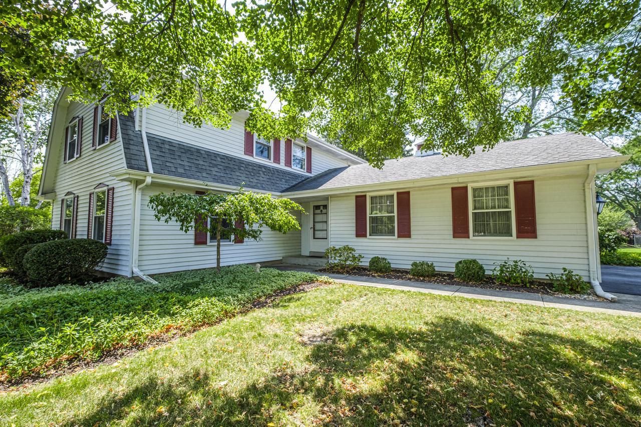 18285 Parish DRIVE, Brookfield, WI 53045 - See Est. Value, Schools & More