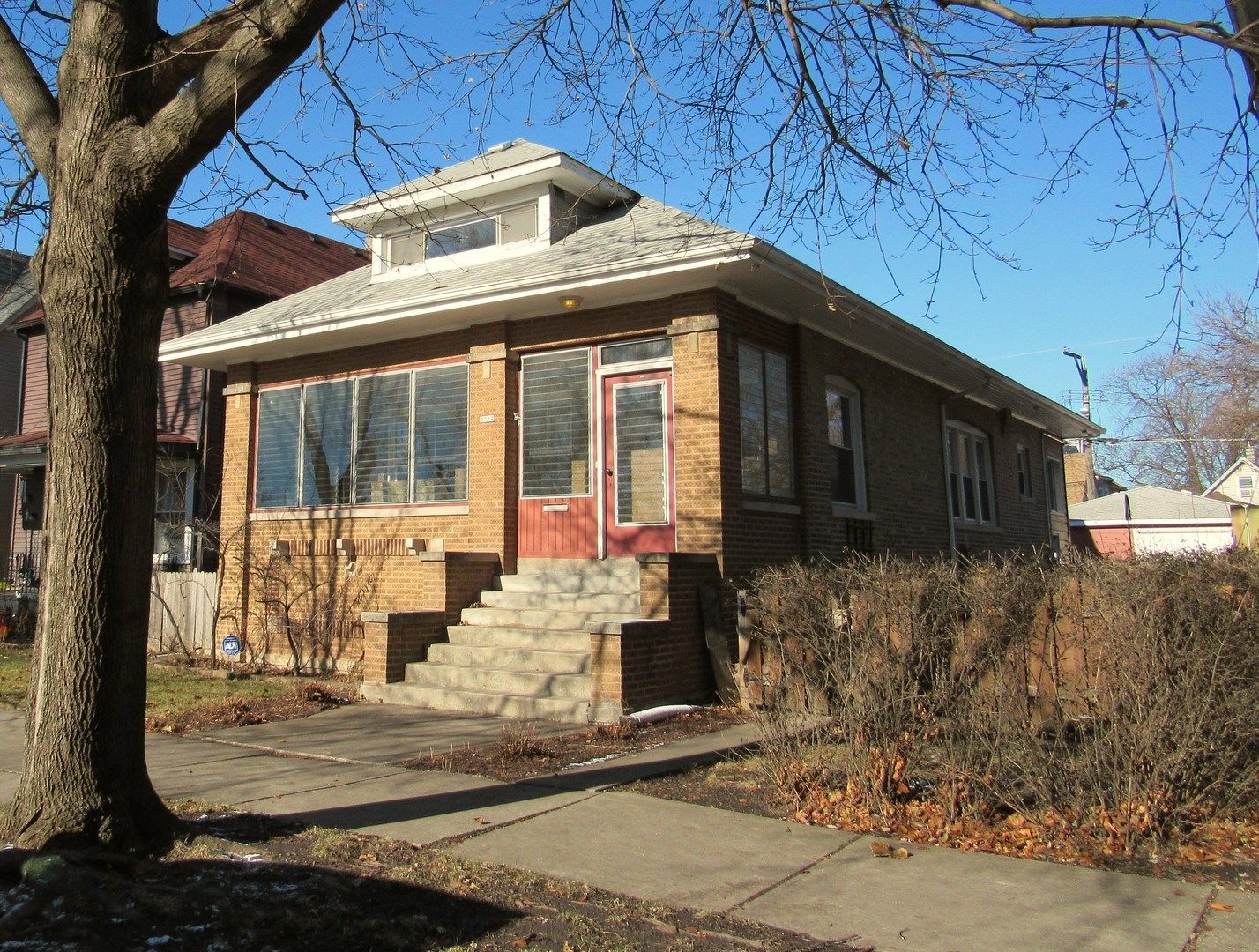 3322 W 64th St, Chicago, IL 60629 - See Est. Value, Schools & More