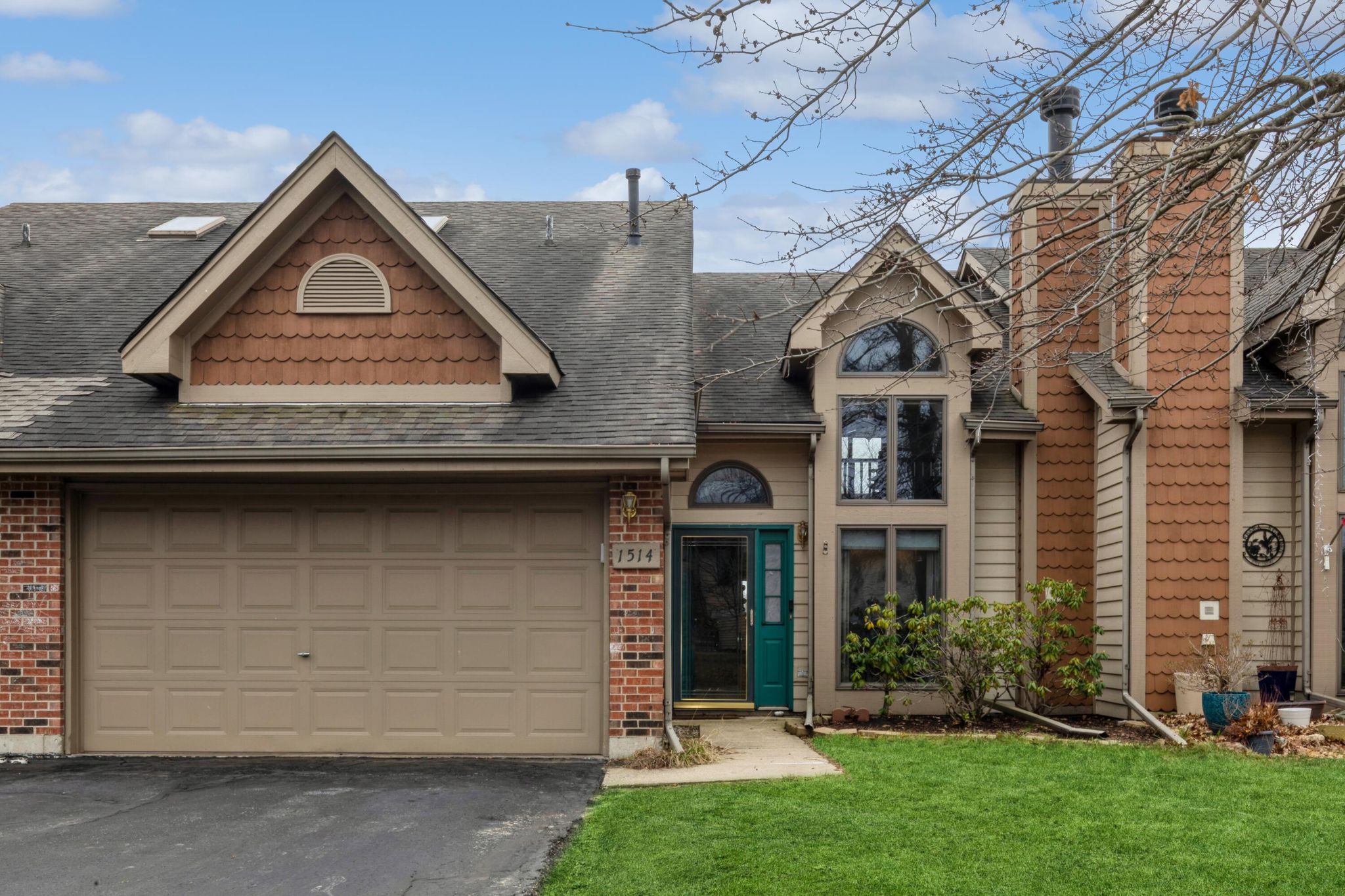 1514 Coral Cv, Hobart, IN 46342 - See Est. Value, Schools & More