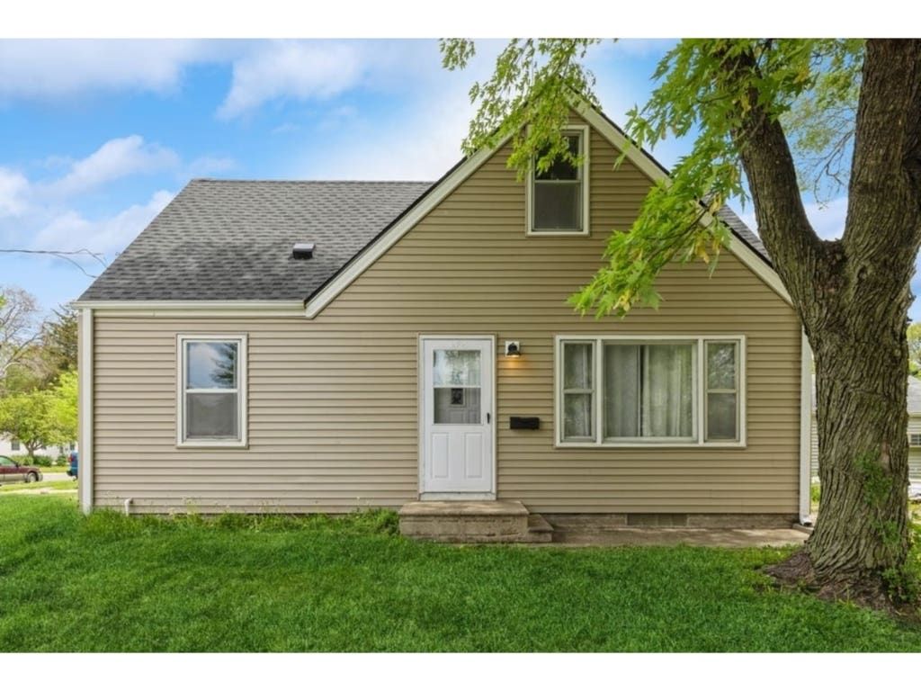 1349 E 30th St, Des Moines, IA 50317 | Trulia