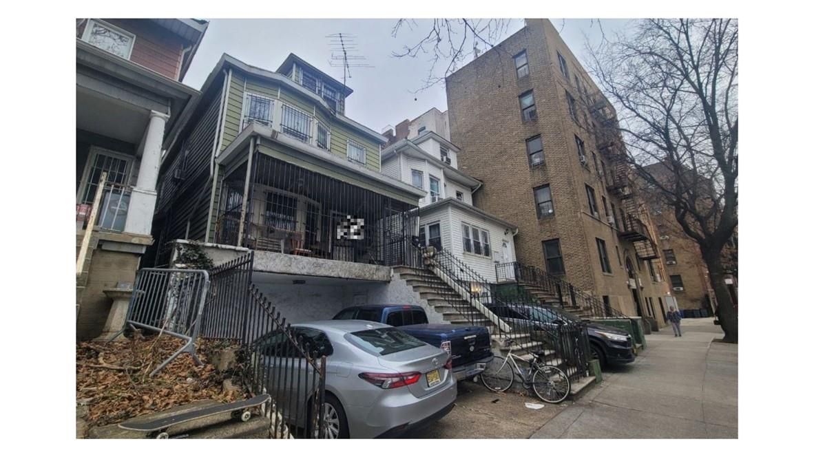 123 Father Zeiser Place, Bronx, NY 10468 - See Est. Value, Schools & More