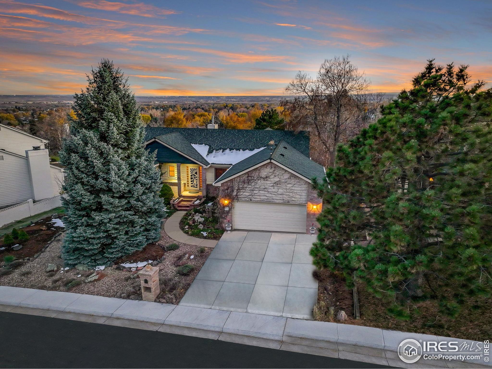 498 Eisenhower Dr, Louisville, CO 80027 - See Est. Value, Schools & More