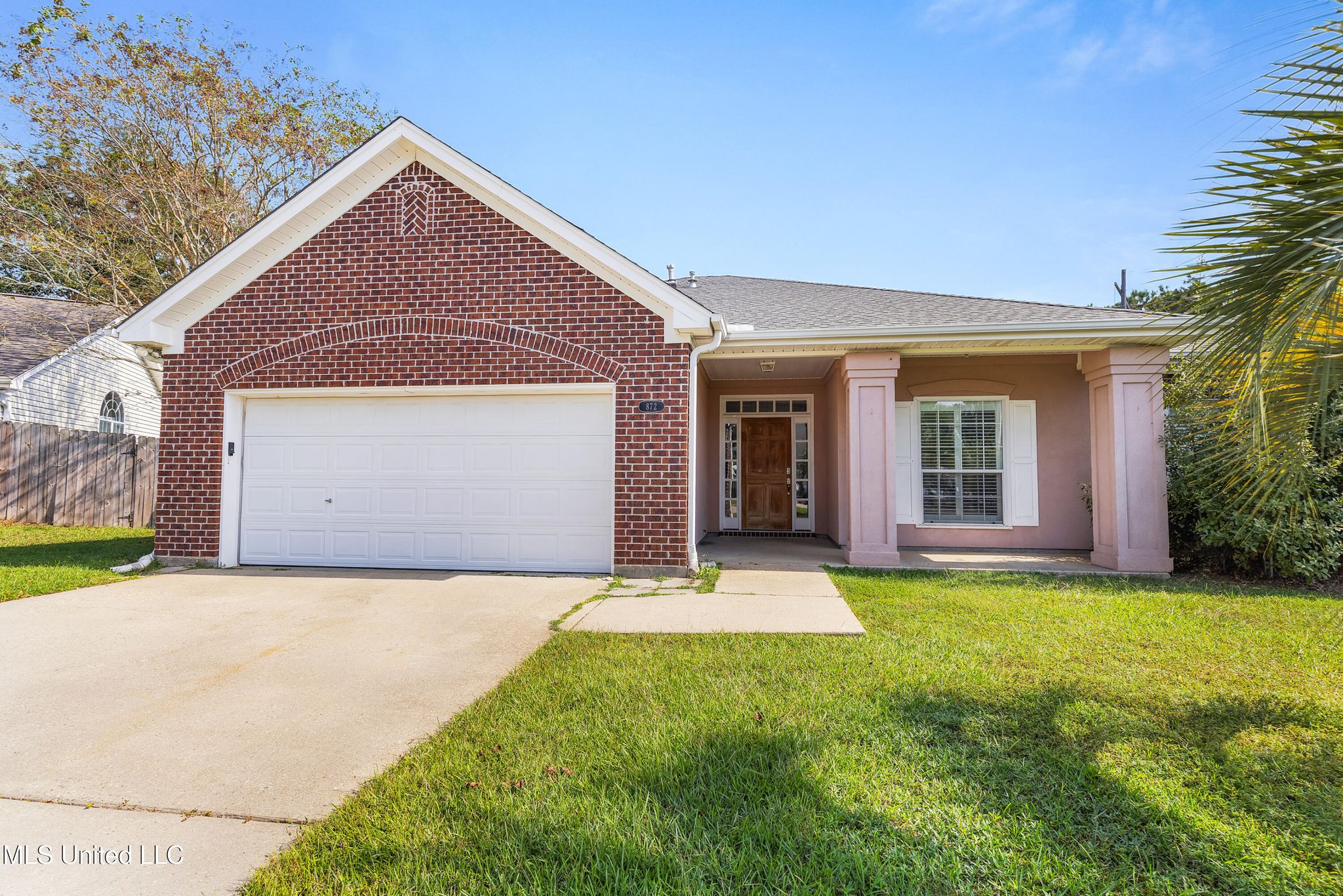 872 Brentwood Dr, Biloxi, MS 39532 - See Est. Value, Schools & More