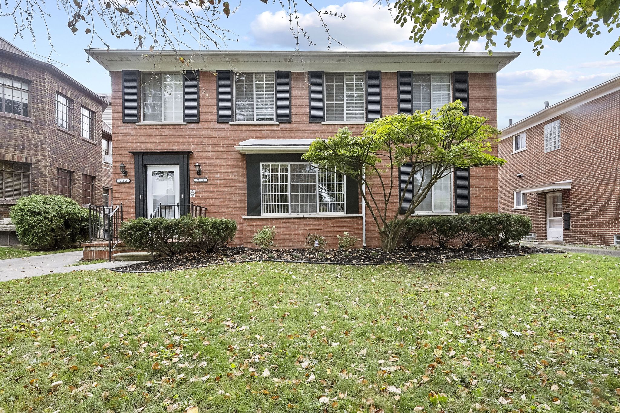 930 Trombley Rd #930, Grosse Pointe, MI 48230 - See Est. Value, Schools & More