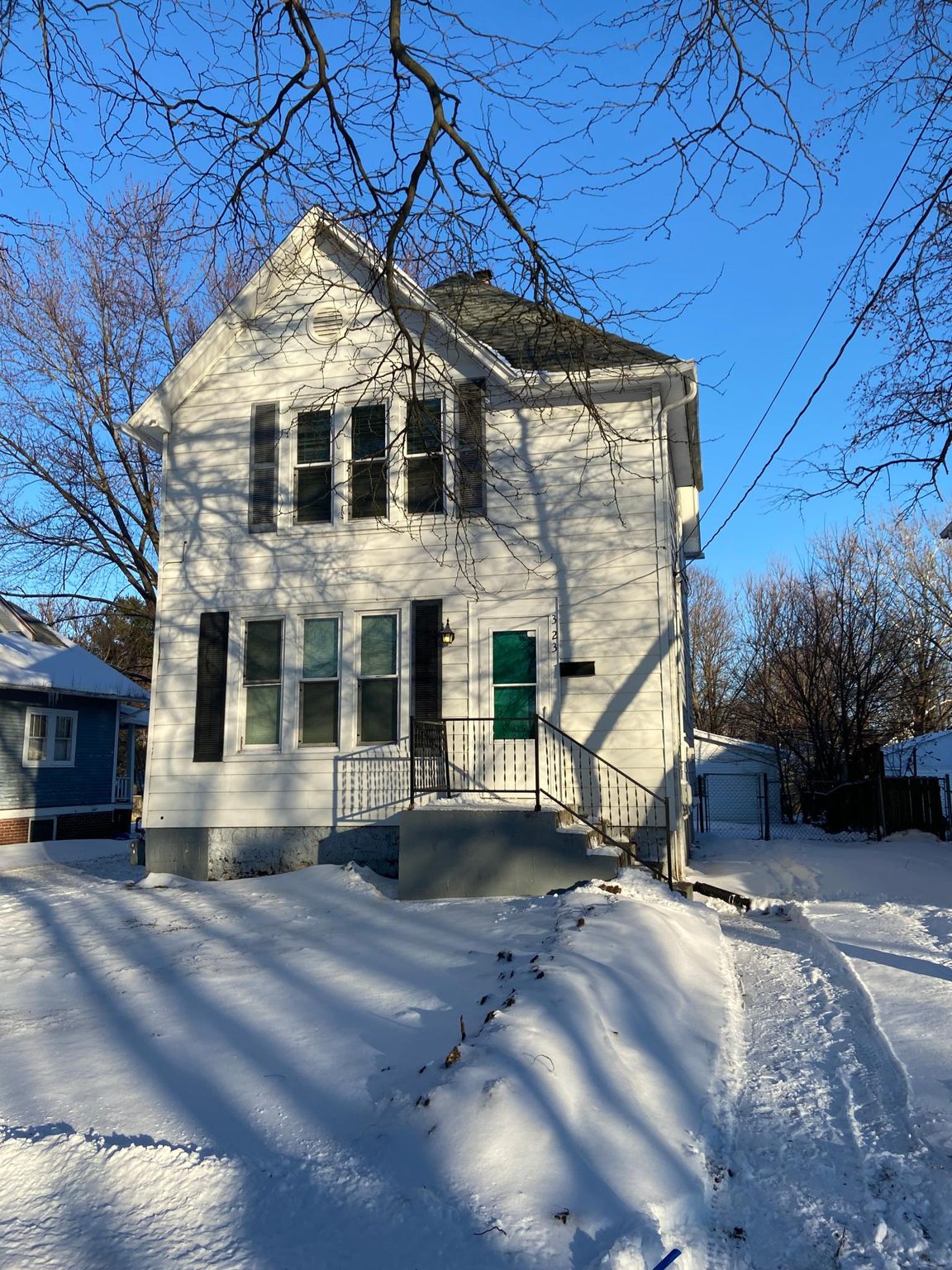 323 Rome Ave, Rockford, IL 61107 - See Est. Value, Schools & More