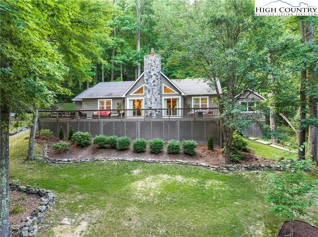 200 Thistle Lane, Banner Elk, NC 28604 - See Est. Value, Schools & More