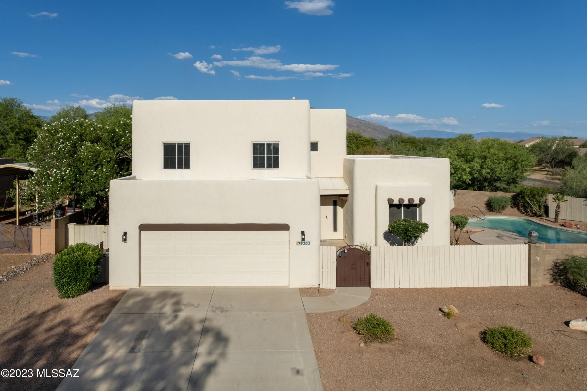 9202 N Camino Del Fierro, Tucson, AZ 85742 - See Est. Value, Schools & More