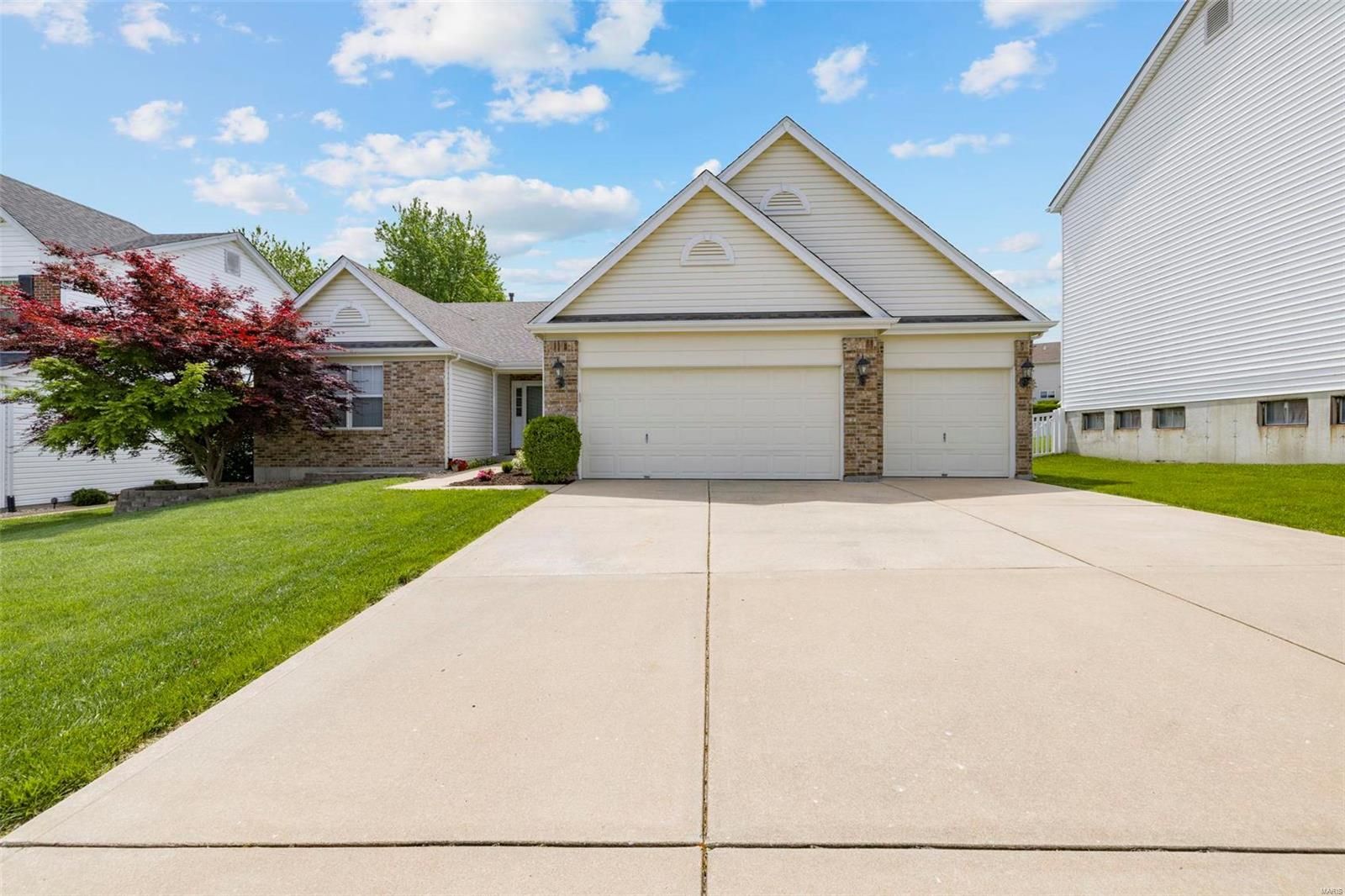 523 Kings Manor Dr, O'Fallon, MO 63368 - See Est. Value, Schools & More