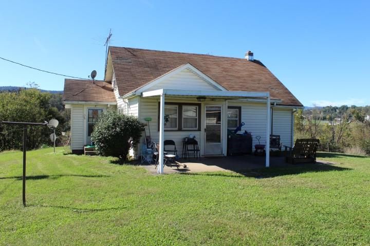 975 Commerce St, Stuart, VA 24171 | Trulia