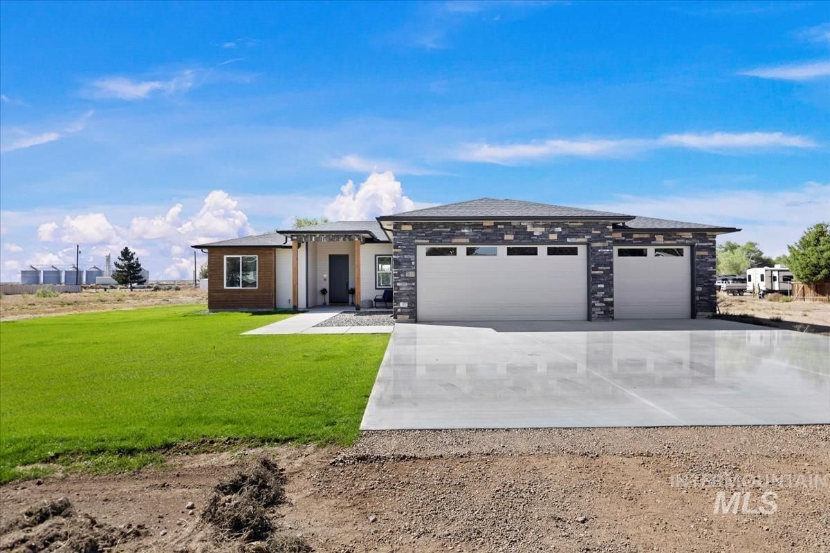 3845 NW Morris Way, Mountain Home, ID 83647 - See Est. Value, Schools ...