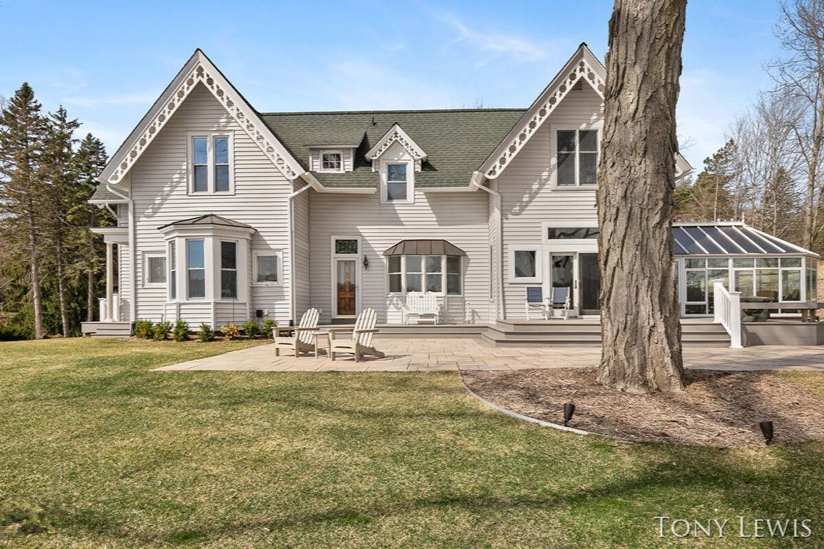 17674 W Spring Lake Rd, Spring Lake, MI 49456 | Trulia