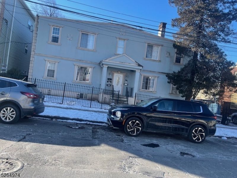 86 W Alpine St #3, Newark, NJ 07108 - See Est. Value, Schools & More