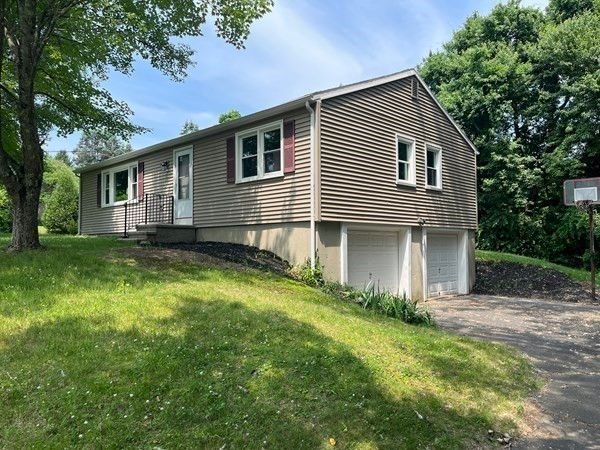 31 Meadow Rd, Ware, MA 01082 - See Est. Value, Schools & More