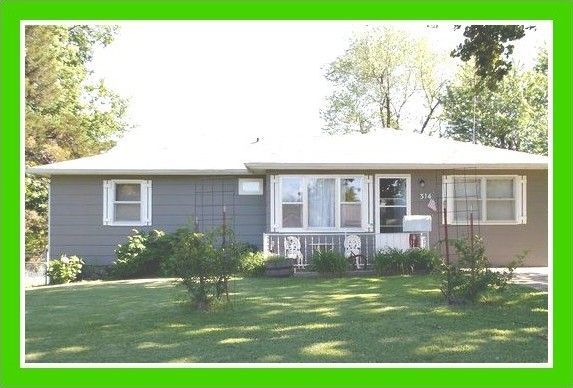 314 Hightower St, El Dorado Springs, MO 64744 - See Est. Value, Schools ...