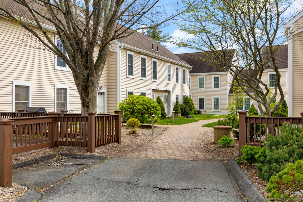 54 Rope Ferry Rd #B28, Waterford, CT 06385 - See Est. Value, Schools & More