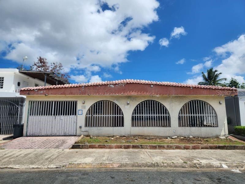 10 Calle, Bayamon, PR 00959 - See Est. Value, Schools & More