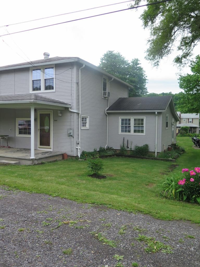 644 Wood St, Robertsdale, PA 16674 | Trulia