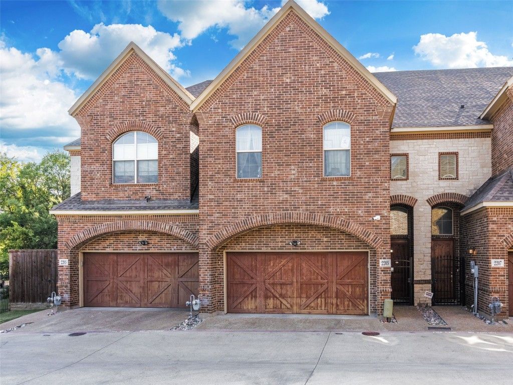 2205 Eriksson Ln, Dallas, TX 75204 | Trulia