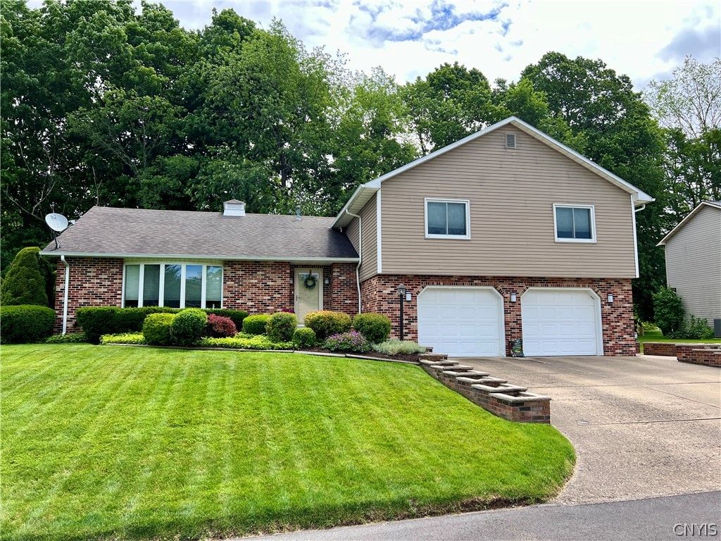 9 Primrose Path, Oswego, NY 13126 - See Est. Value, Schools & More