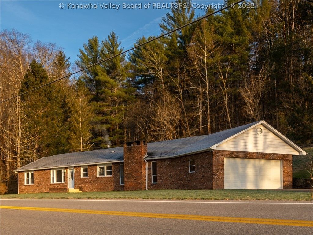 2003 State Route 34 S, Hurricane, WV 25526 | Trulia