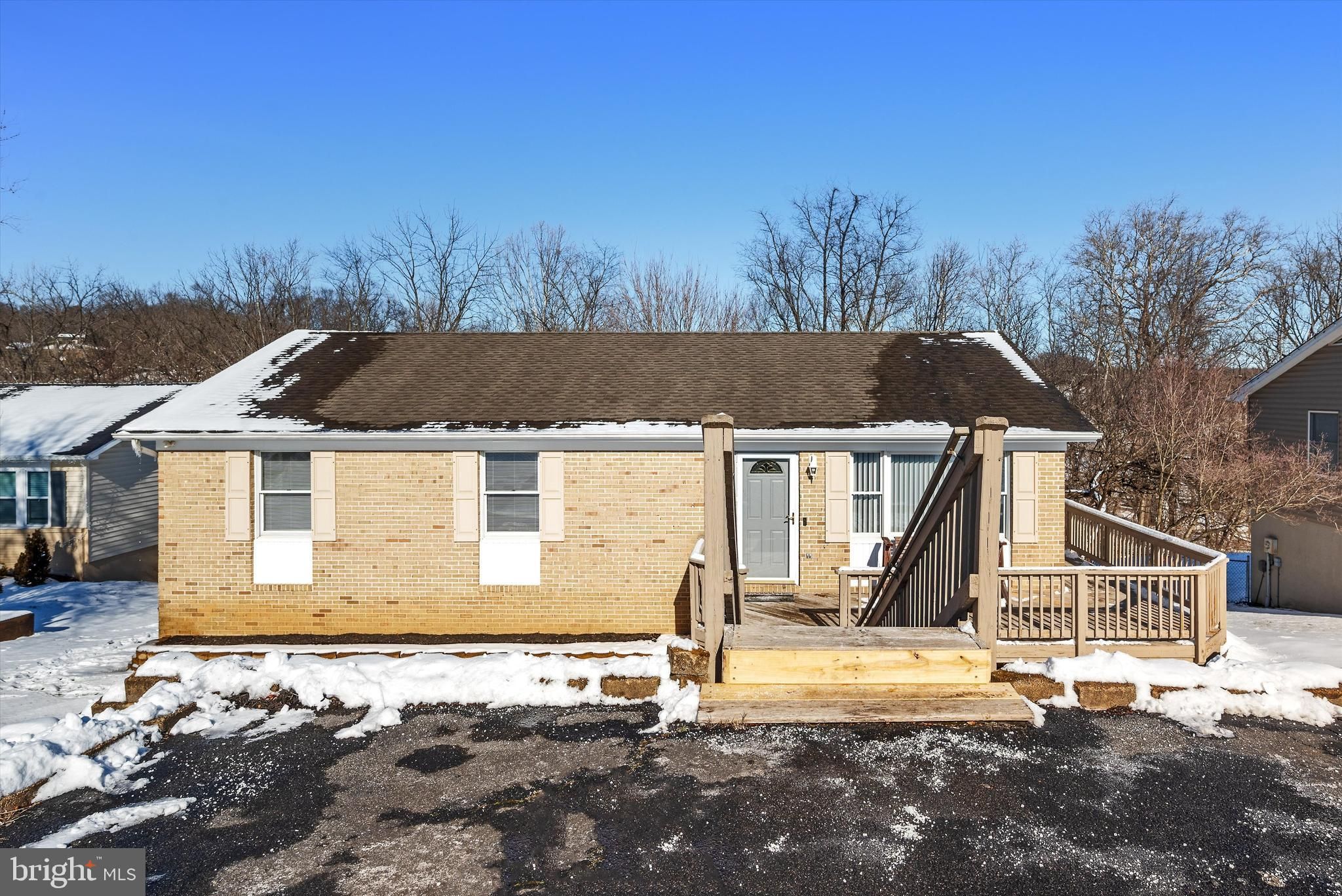 218 Lakeridge Dr, Stephens City, VA 22655 - See Est. Value, Schools & More