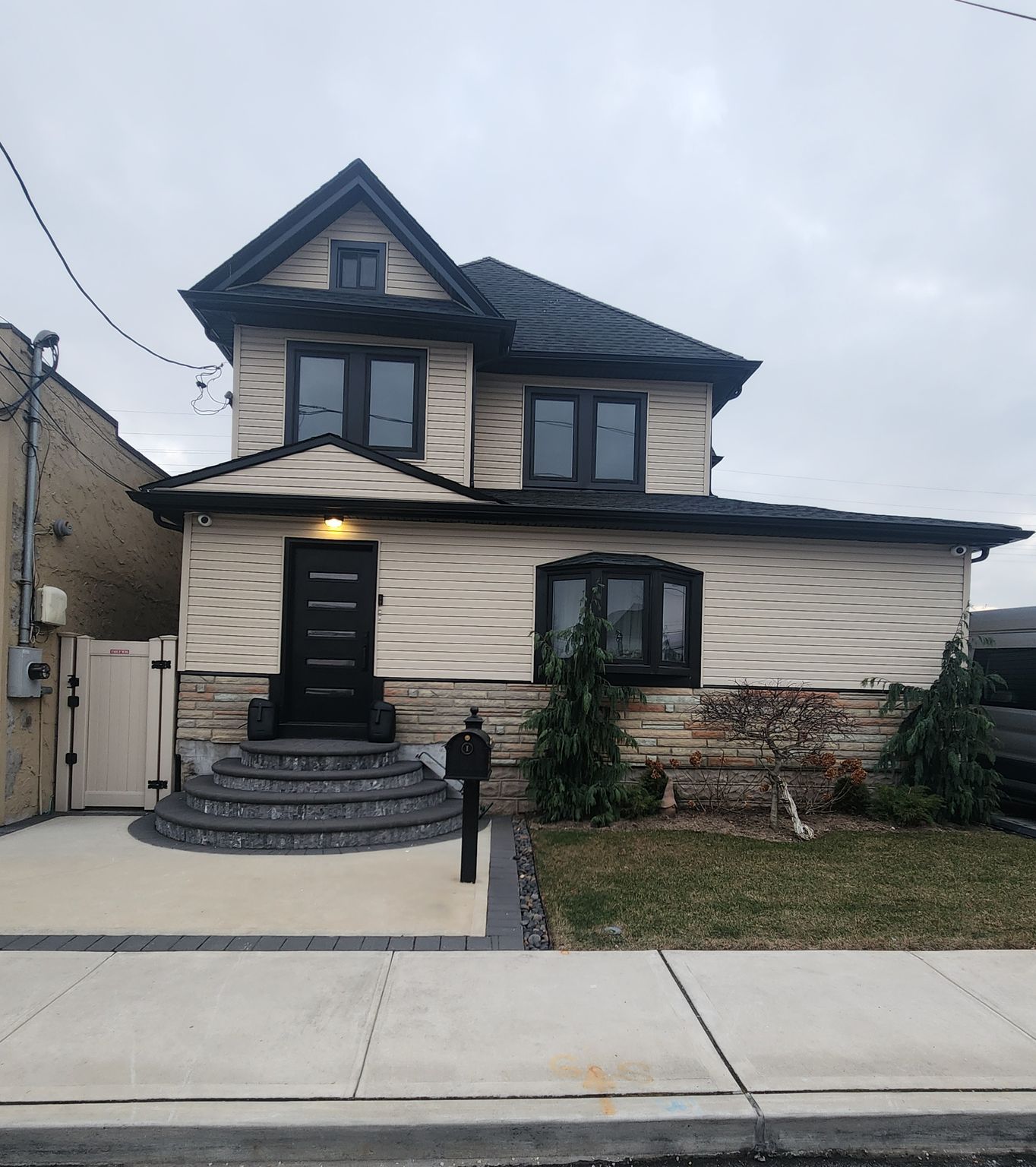 32 Harriet Pl #2, Lynbrook, NY 11563 - See Est. Value, Schools & More