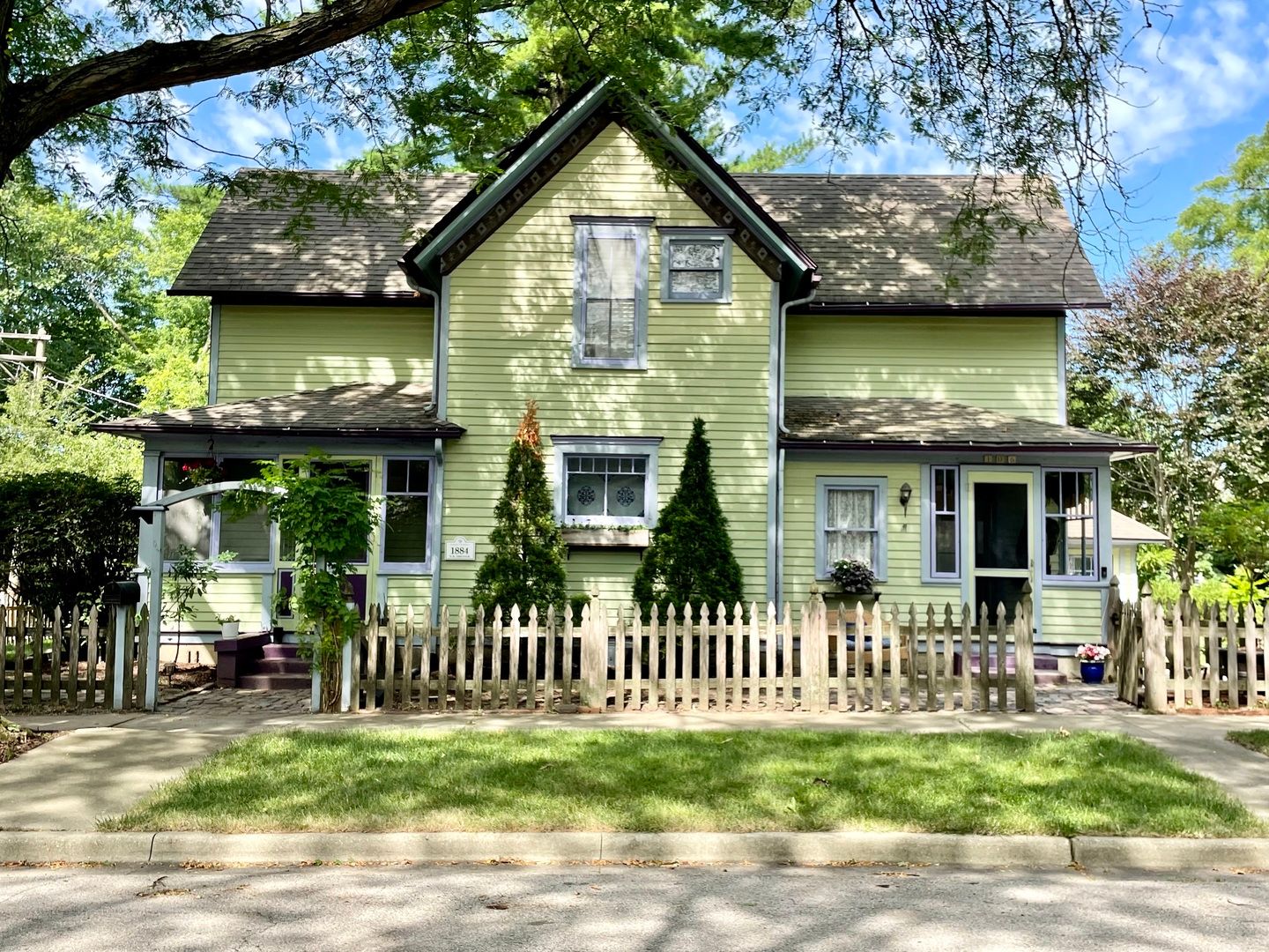 106 N Porter St, Elgin, IL 60120 | Trulia