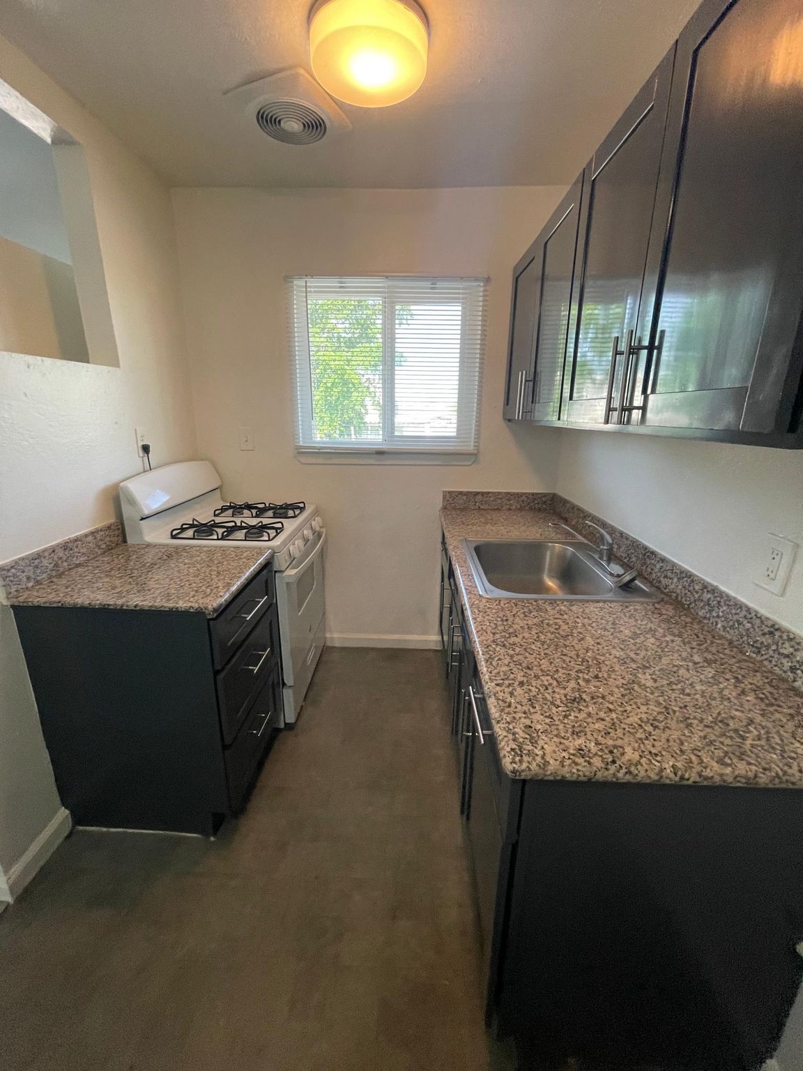 590 Las Palmas Ave #8, Sacramento, CA 95815 - See Est. Value, Schools ...
