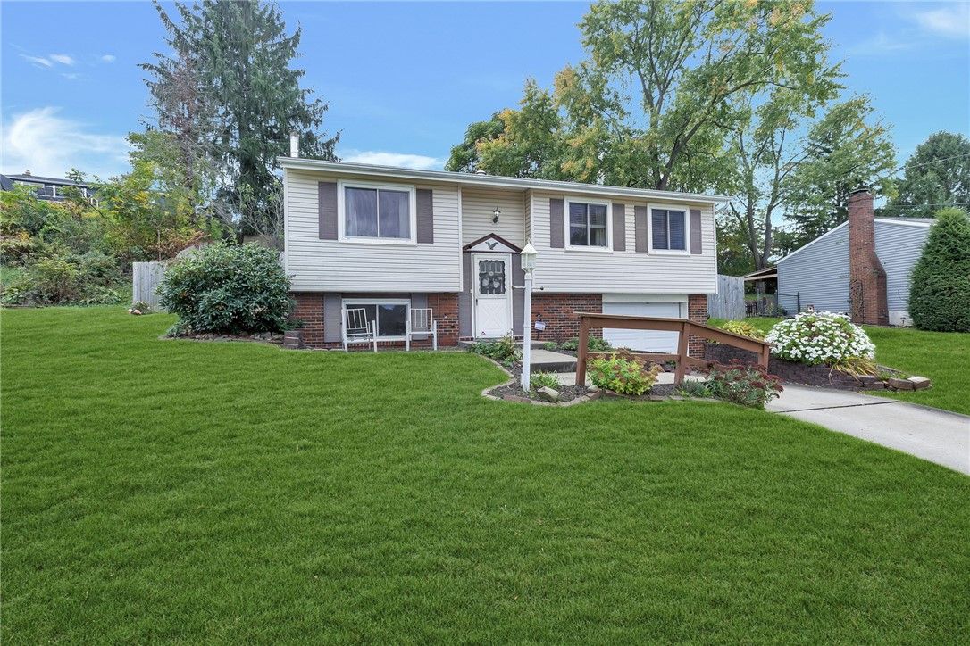 163 Warrencliff Dr, Monaca, PA 15061 - See Est. Value, Schools & More