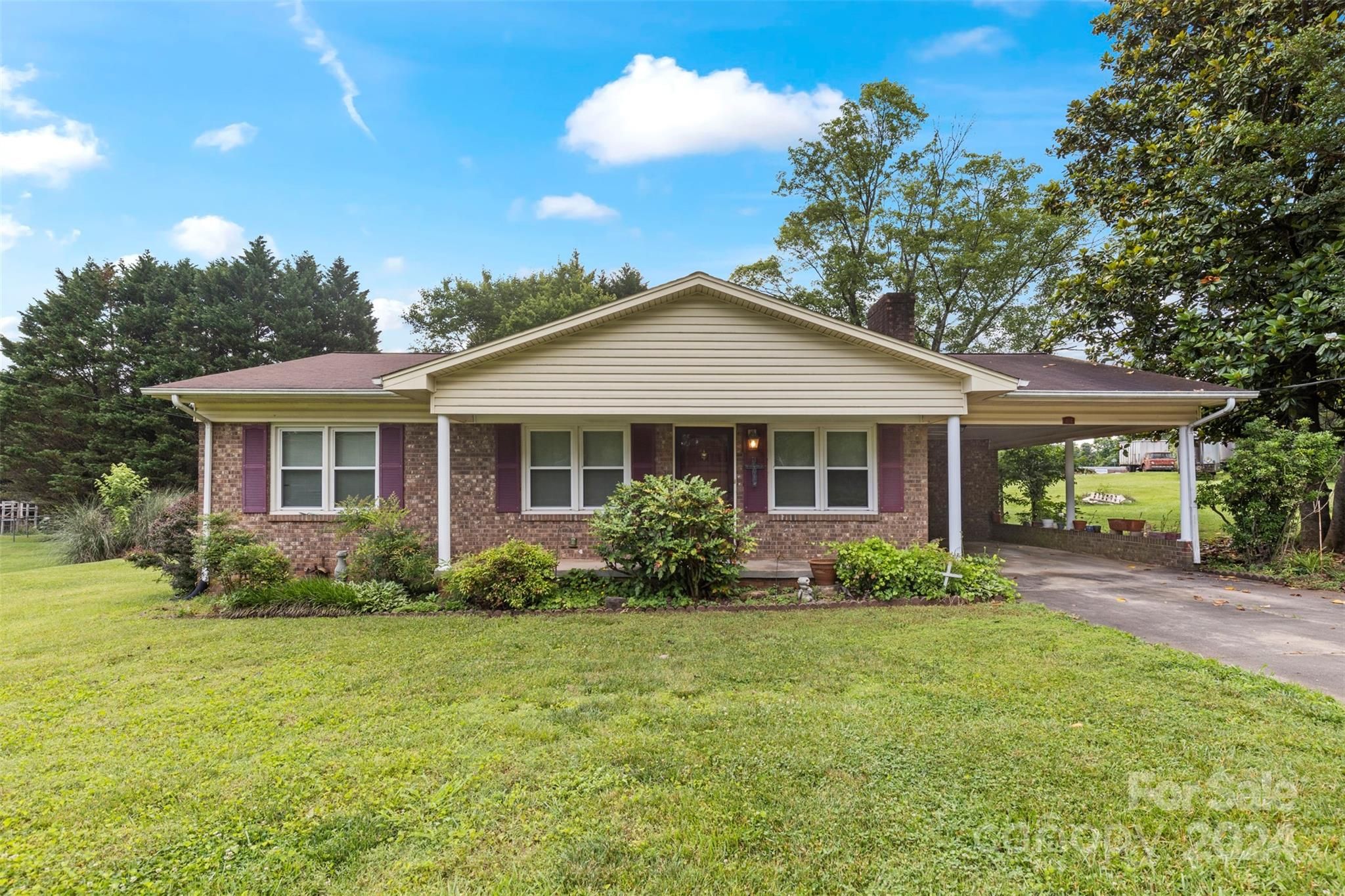 404 Section House Rd NW, Hickory, NC 28601 - See Est. Value, Schools & More