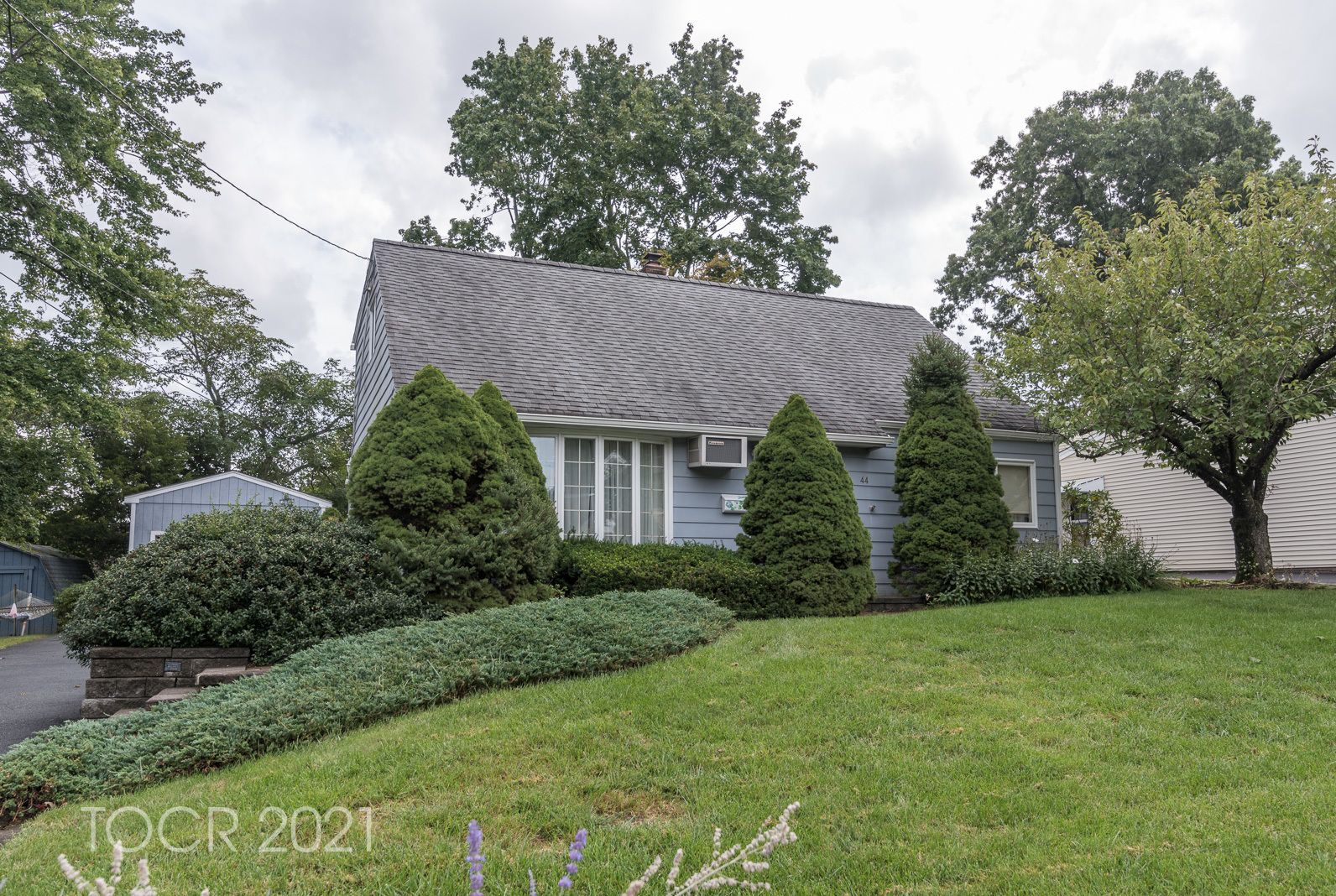 44 Millington Dr, Midland Park, NJ 07432 - See Est. Value, Schools & More