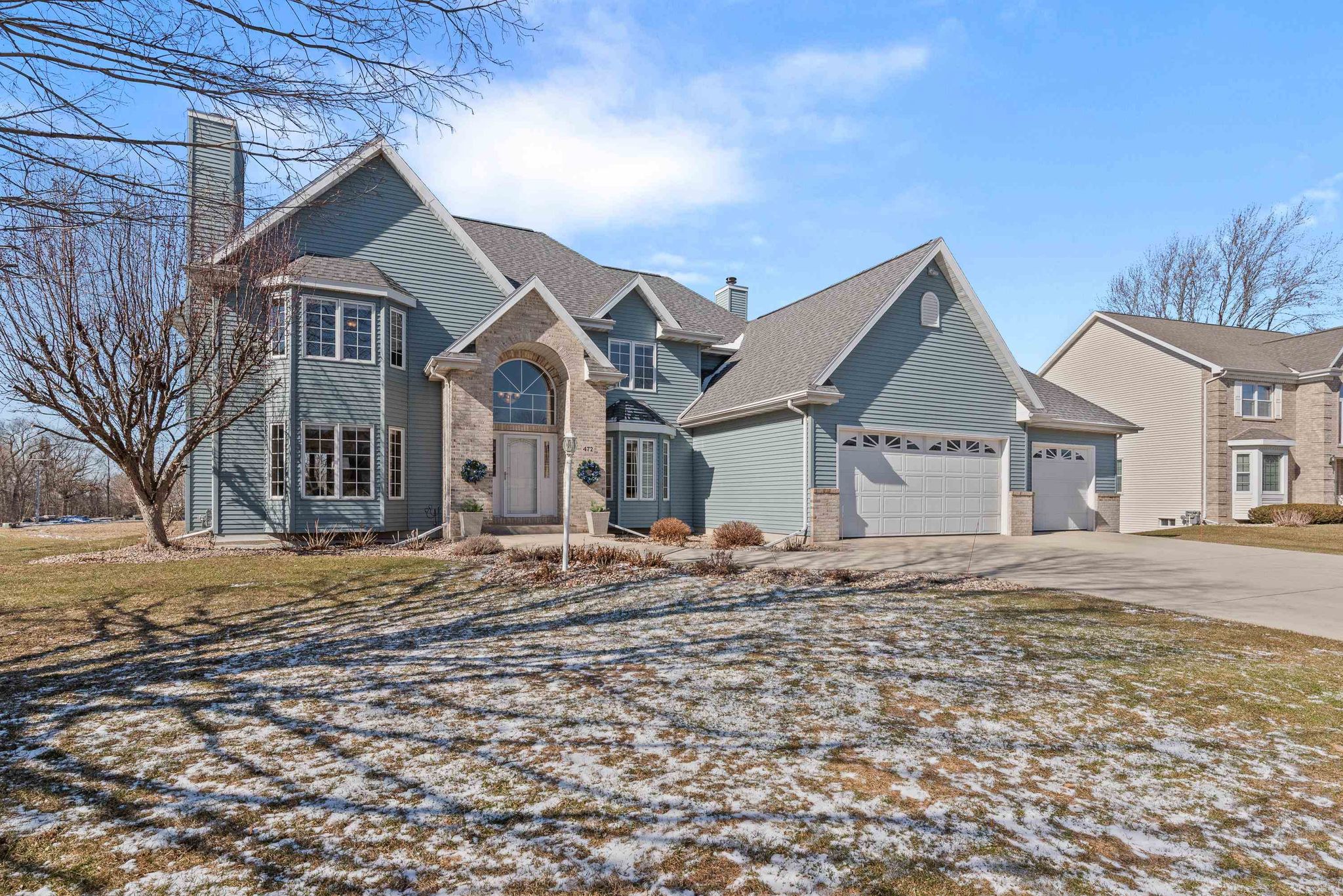 472 Ledgewood Dr, Fond Du Lac, WI 54937 - See Est. Value, Schools & More