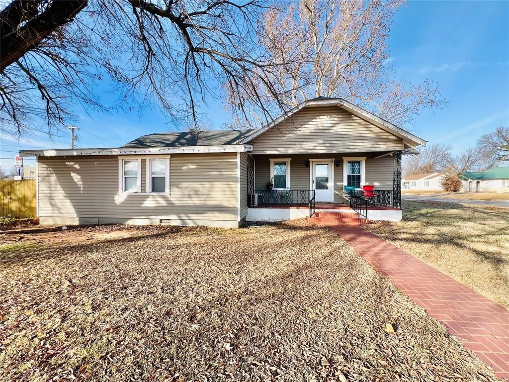 223 N Randall Ave, Elk City, OK 73644 | MLS# 1147483 | Trulia
