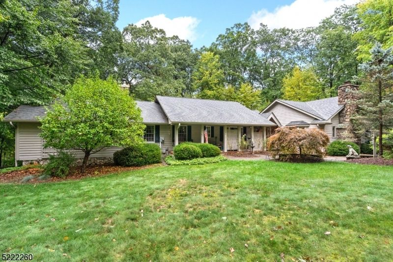 8 Andover Mohawk Rd, Byram Township, NJ 07821 - See Est. Value, Schools ...