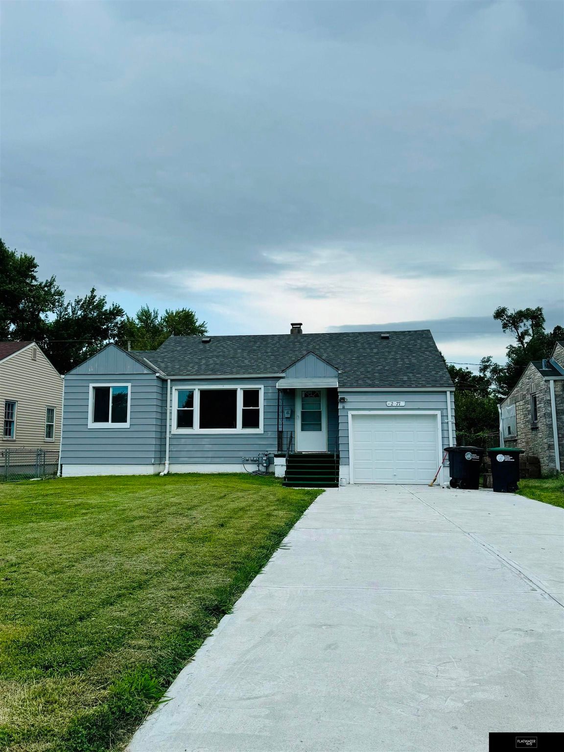 2877 Sharon Dr, Omaha, NE 68112 - See Est. Value, Schools & More