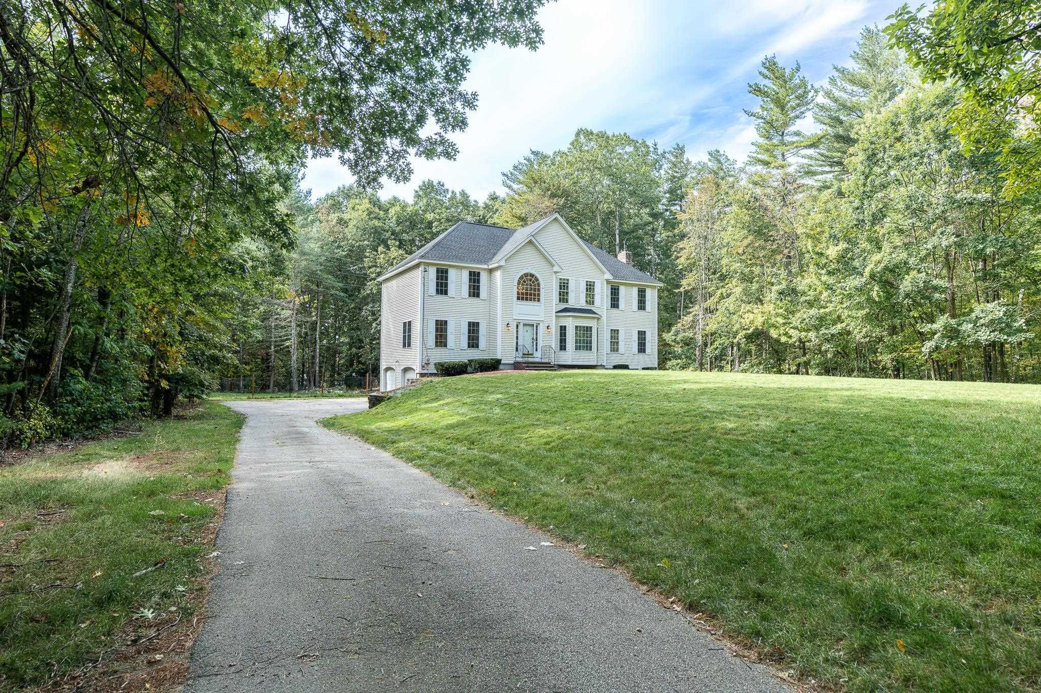 27 Beacon Hill Road, Windham, NH 03087 - See Est. Value, Schools & More