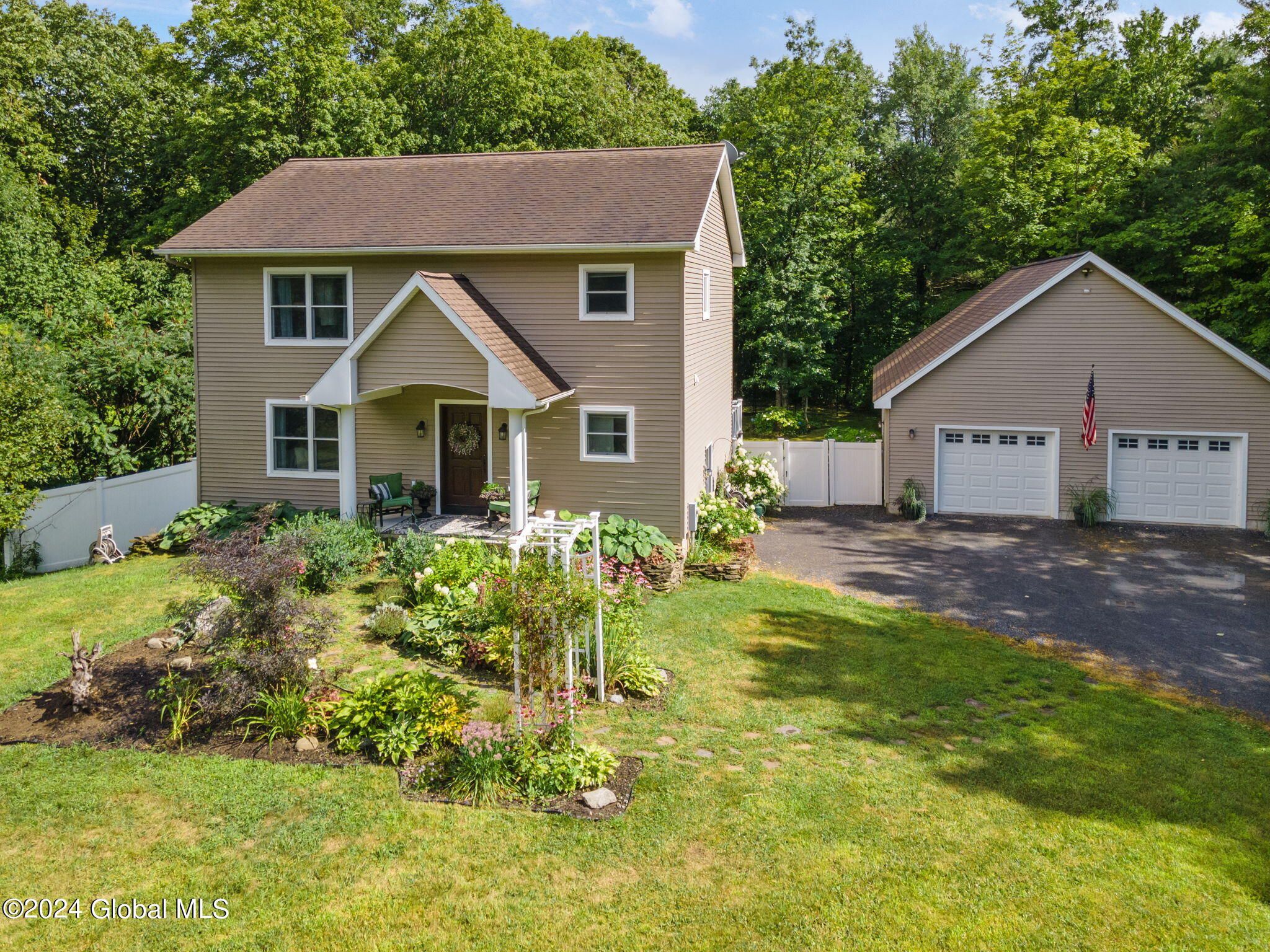 5967 Scotch Ridge Road, Duanesburg, NY 12056 - See Est. Value, Schools ...