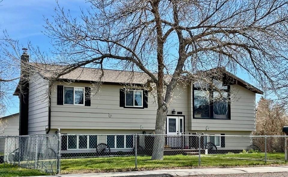 1115 E Center St, Dillon, MT 59725 | MLS# 397281 | Trulia