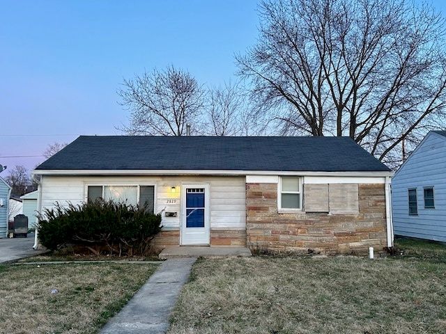 2829 Schofield Ave, Indianapolis, IN 46218 - See Est. Value, Schools & More