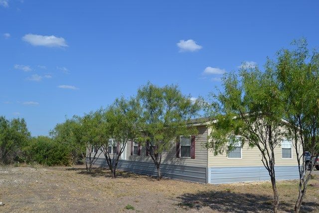 91/121 La Hacienda Dr, Uvalde, TX 78801 - See Est. Value, Schools & More
